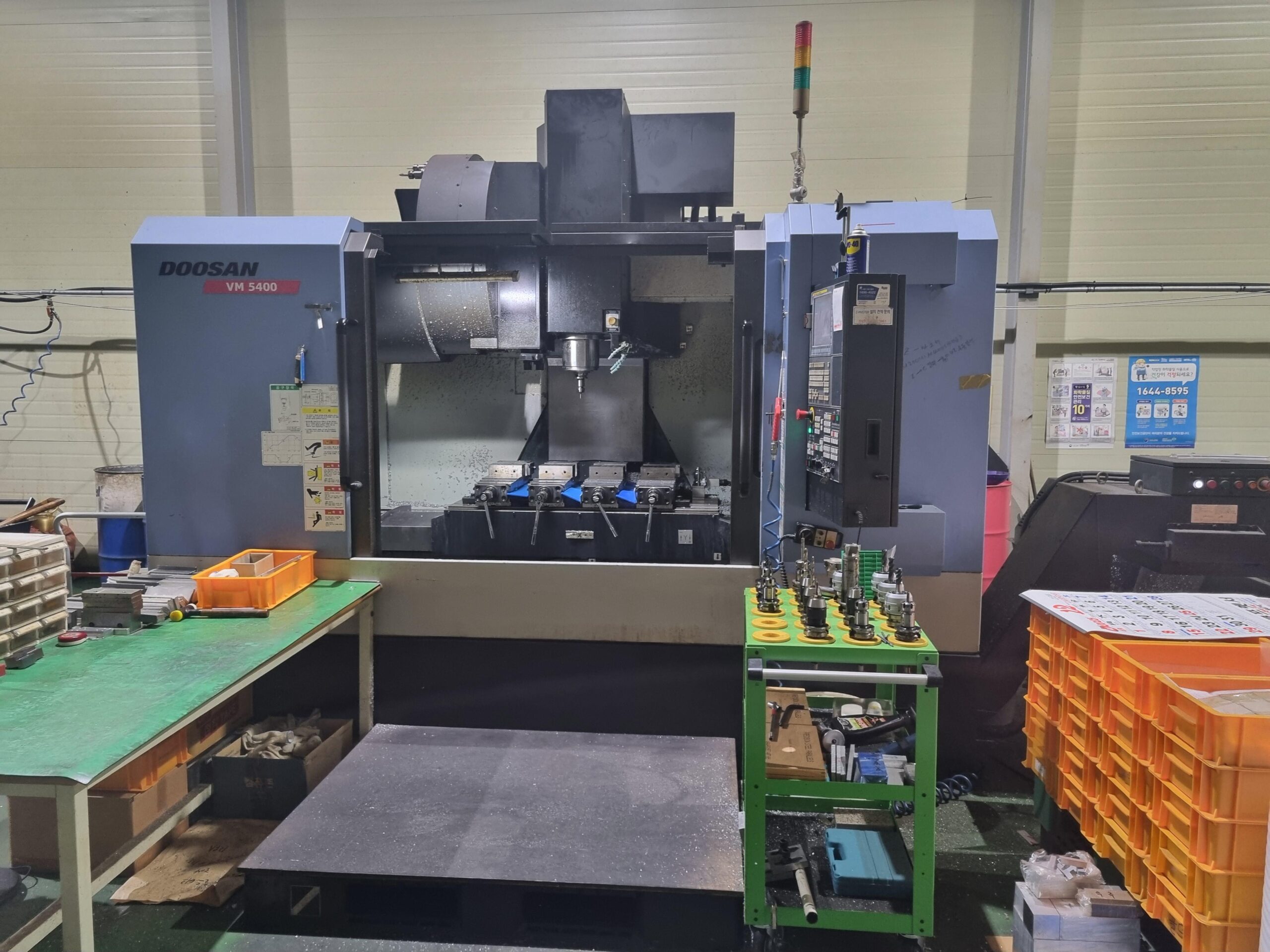 TRUNG TÂM GIA CÔNG DỌC VM5400 TRUNG TÂM GIA CÔNG DỌC VM5400 2015 Ê TÔNG ...